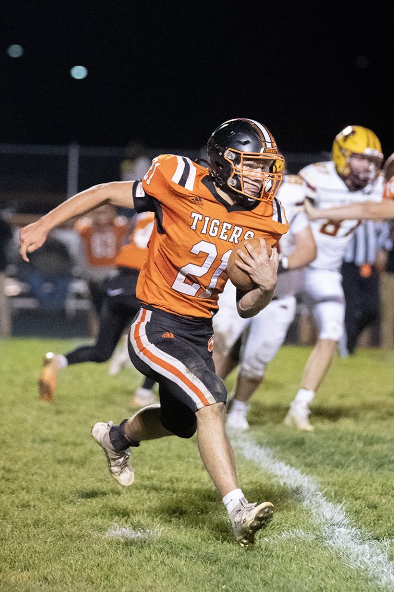 Jacob Kelly's Three Scores Lead #10 New Bremen Past #7 Ansonia - Press ...
