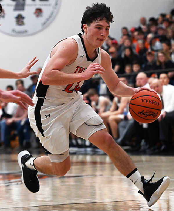 Jackson Center Digs In, Survives Maurer, Loramie - Press Pros Magazine