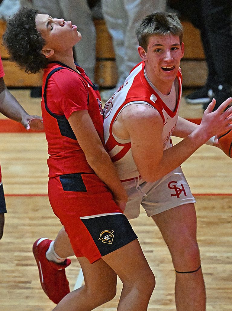 Just One Big Layup...St. Henry Cruises Past Perry In Tourney Debut ...